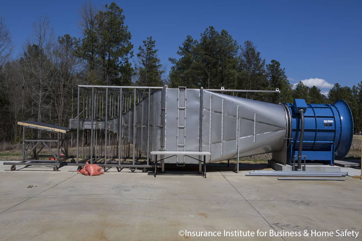 Wind Uplift of Asphalt Shingles – Insurance Institute for Business ...